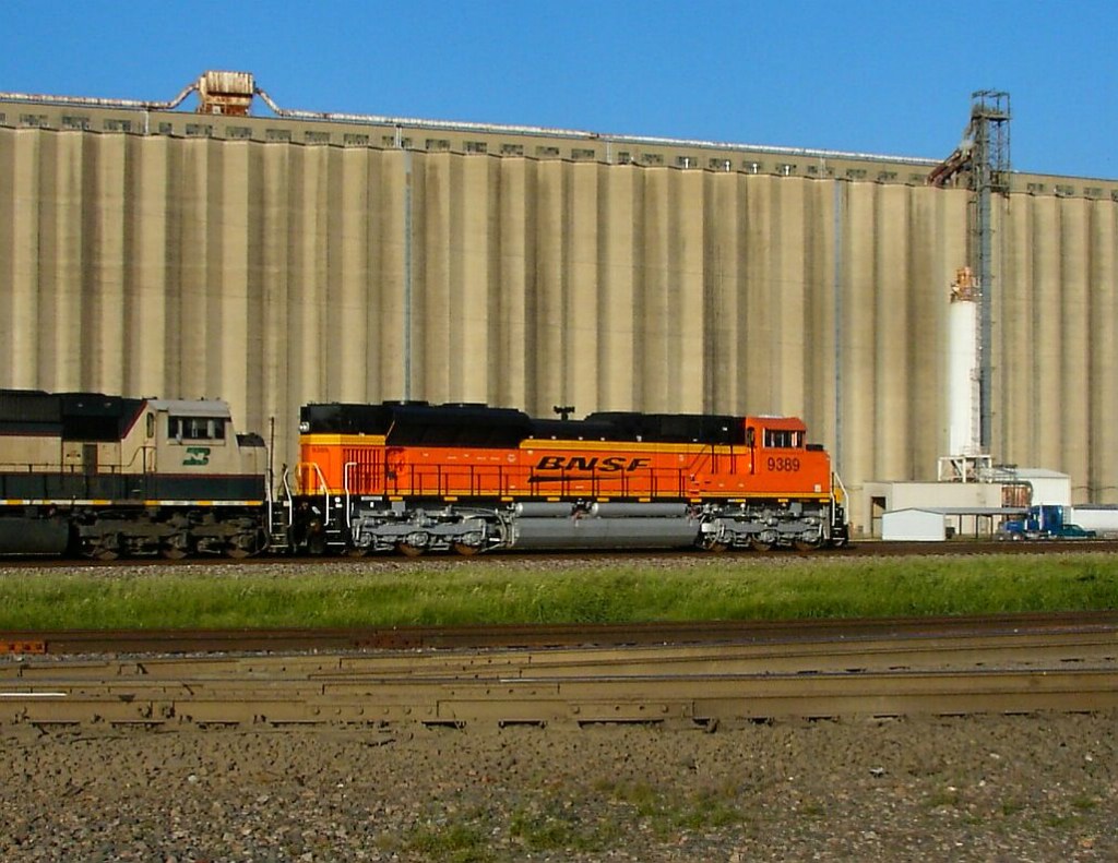 BNSF 9389